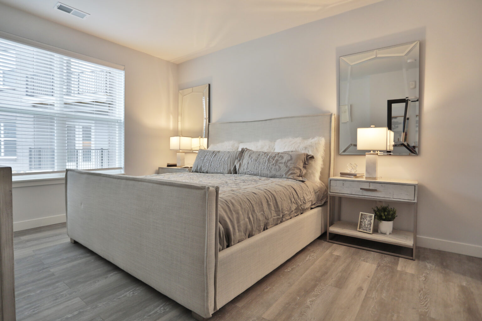 1 & 2 Bed Apartments Cincinnati | Vantage at Anderson